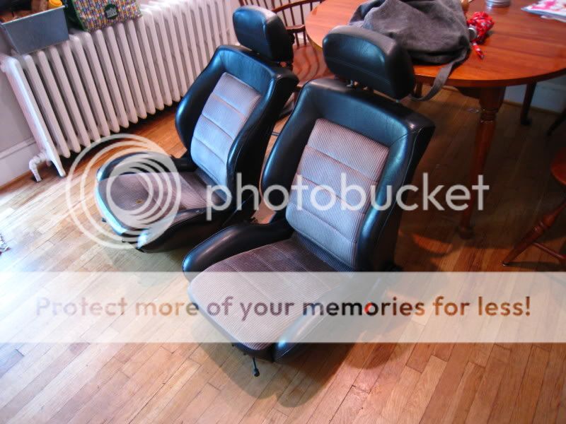 FS: Mk2 Scirocco seats (front and back) black vinyl & grey fabric $50 ...