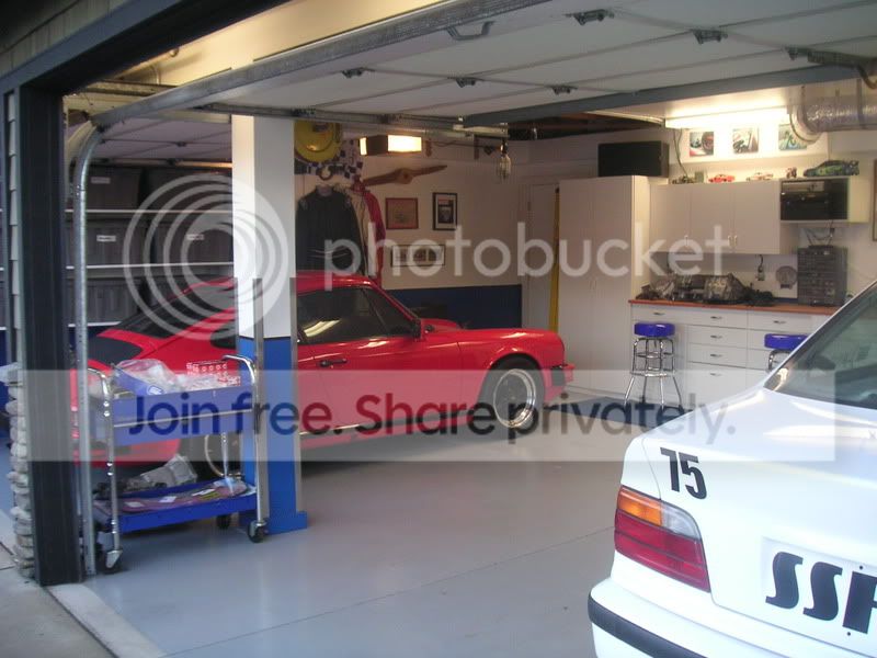 Racers Garage Paint Schemes???